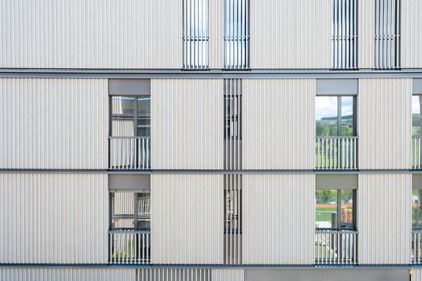 Vorgehaengte hinterlueftete Fassade - Schmid Bauunternehmung AG