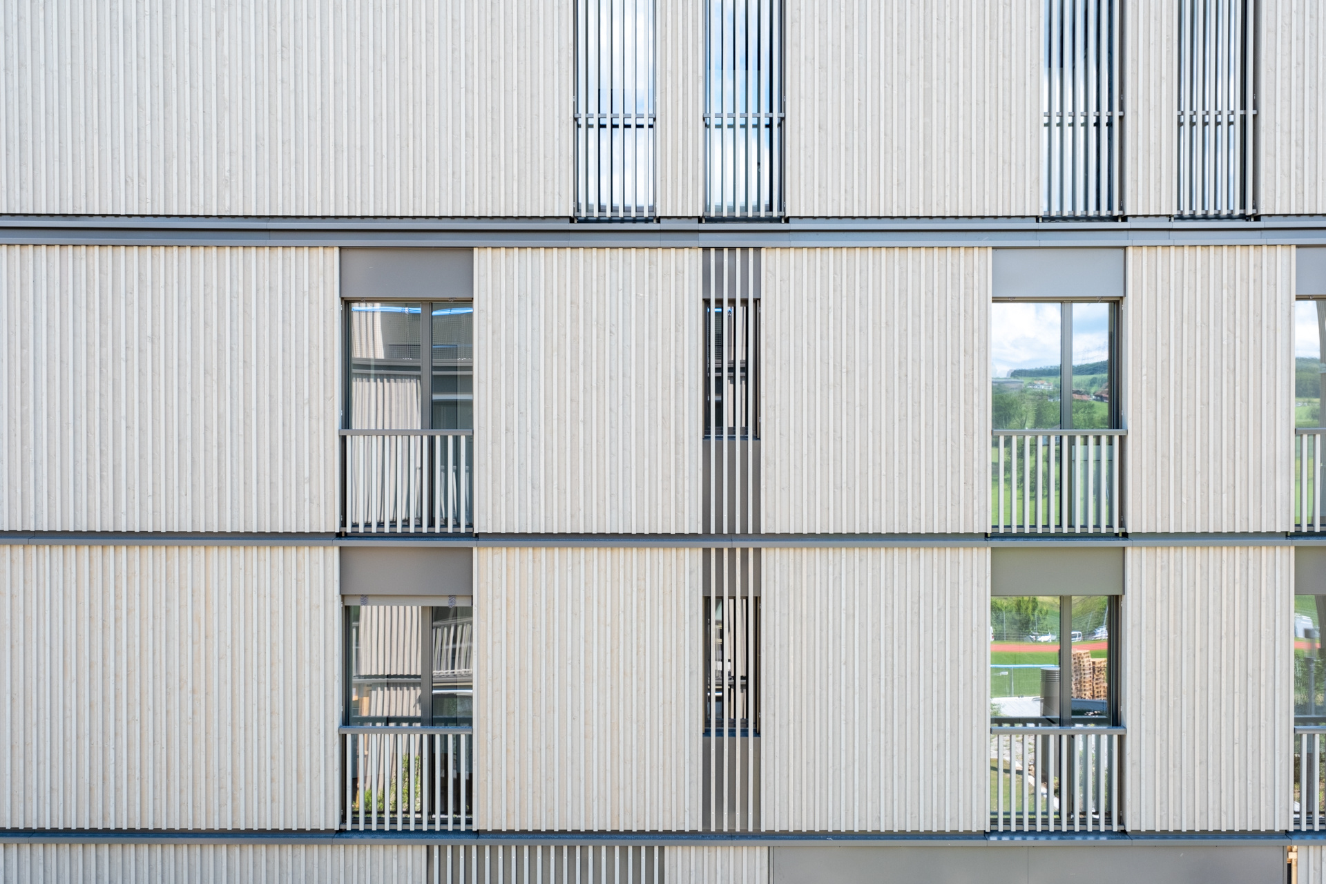 Vorgehaengte hinterlueftete Fassade - Schmid Bauunternehmung AG